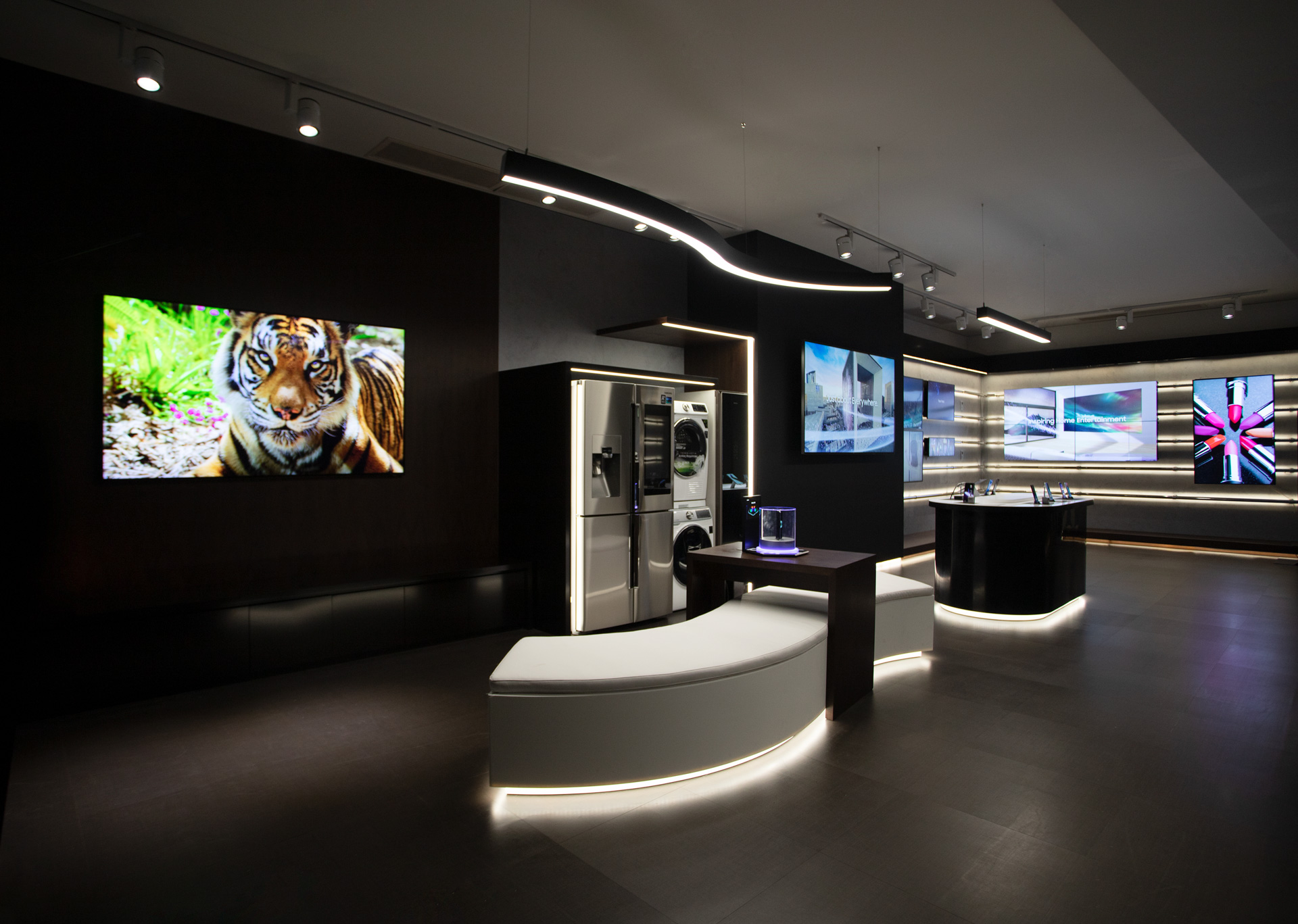 Samsung Hub, Showroom & Service Centers | STIRIXIS Group
